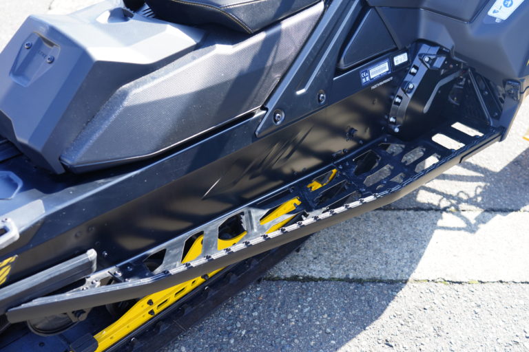 2023 ski-doo SUMMIT NEO+ 600EFI｜RSS高喜屋